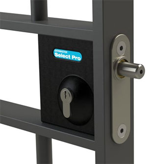 Gatemaster locks bolt on